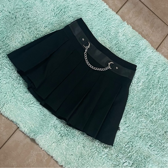 Hot Topic | Skirts | Hot Topic Skirt | Poshmark